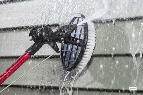 The Ultimate Guide to Summer Wood Siding Maintenance